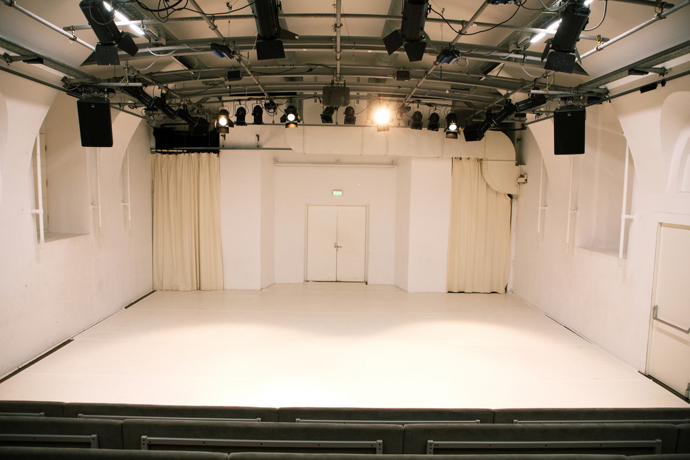 Bühnen + Studios - Dschungel Wien