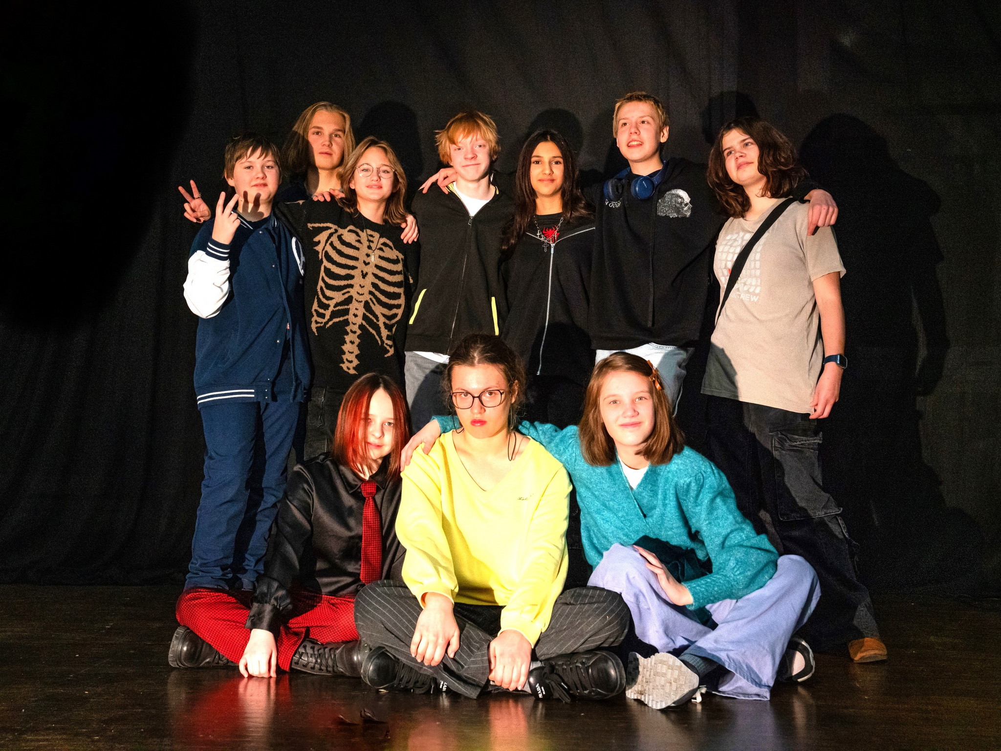 VERFLIXT, WER RETTET DIE WELT? - Dschungel Wien